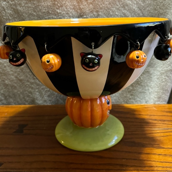 Department 56 | Holiday | Rare Dept 56 Halloween Punch Bowl Black Cats ...